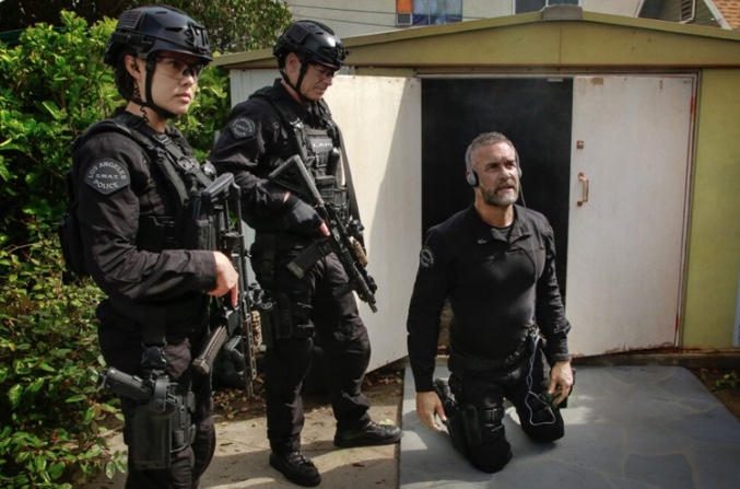 “SWAT” Star Jay Harrington Set To Direct New Season 6 Episode - Media ...