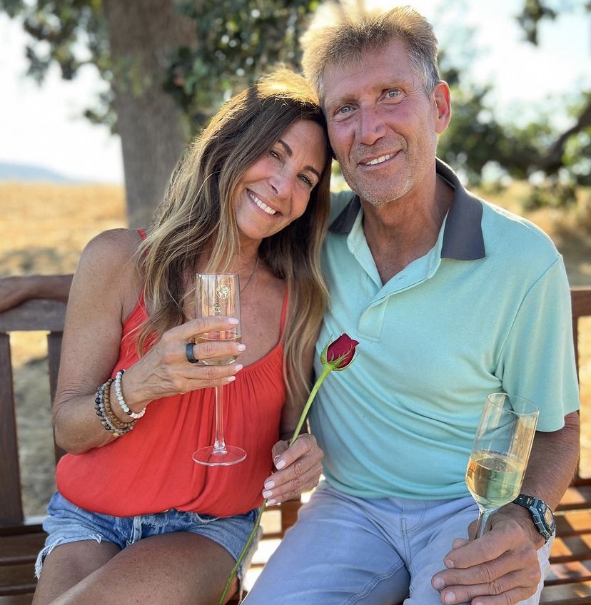 “The Golden Bachelor” Star Leslie Opens Up About Experience On The Show ...